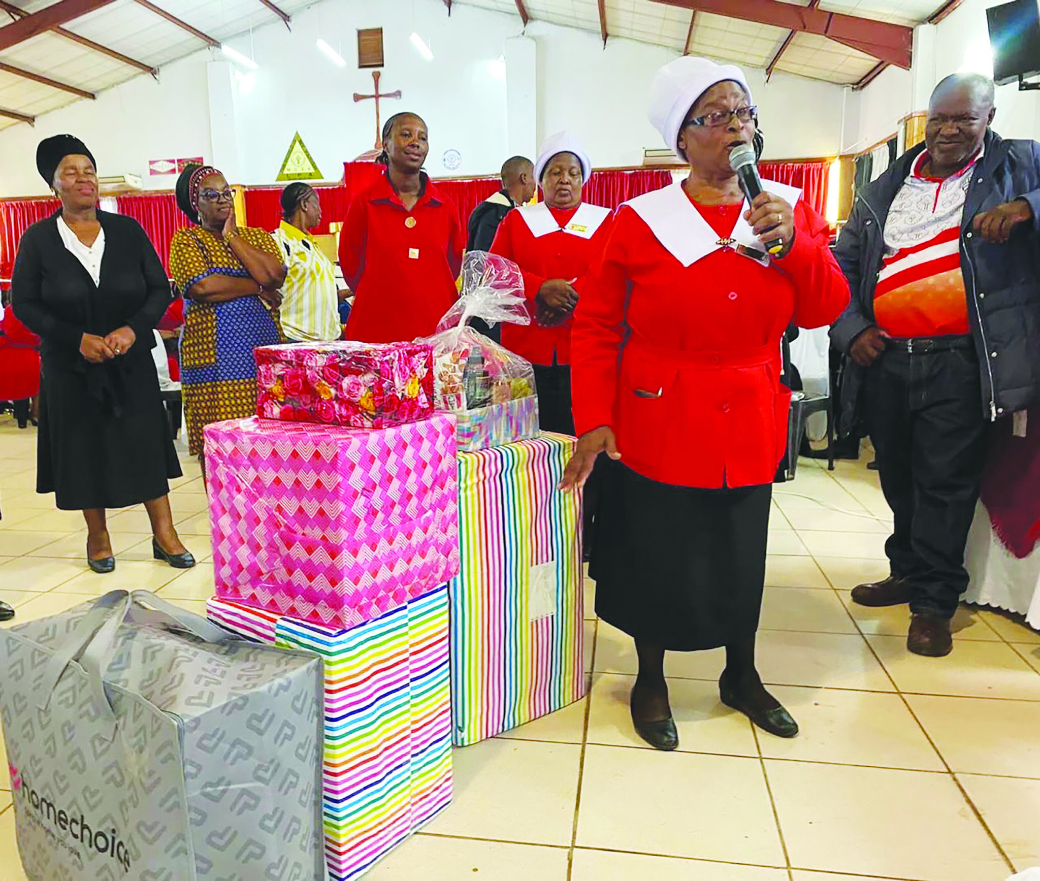 Baphiwe izipho abase Wisile eNgcobo - Dizindaba