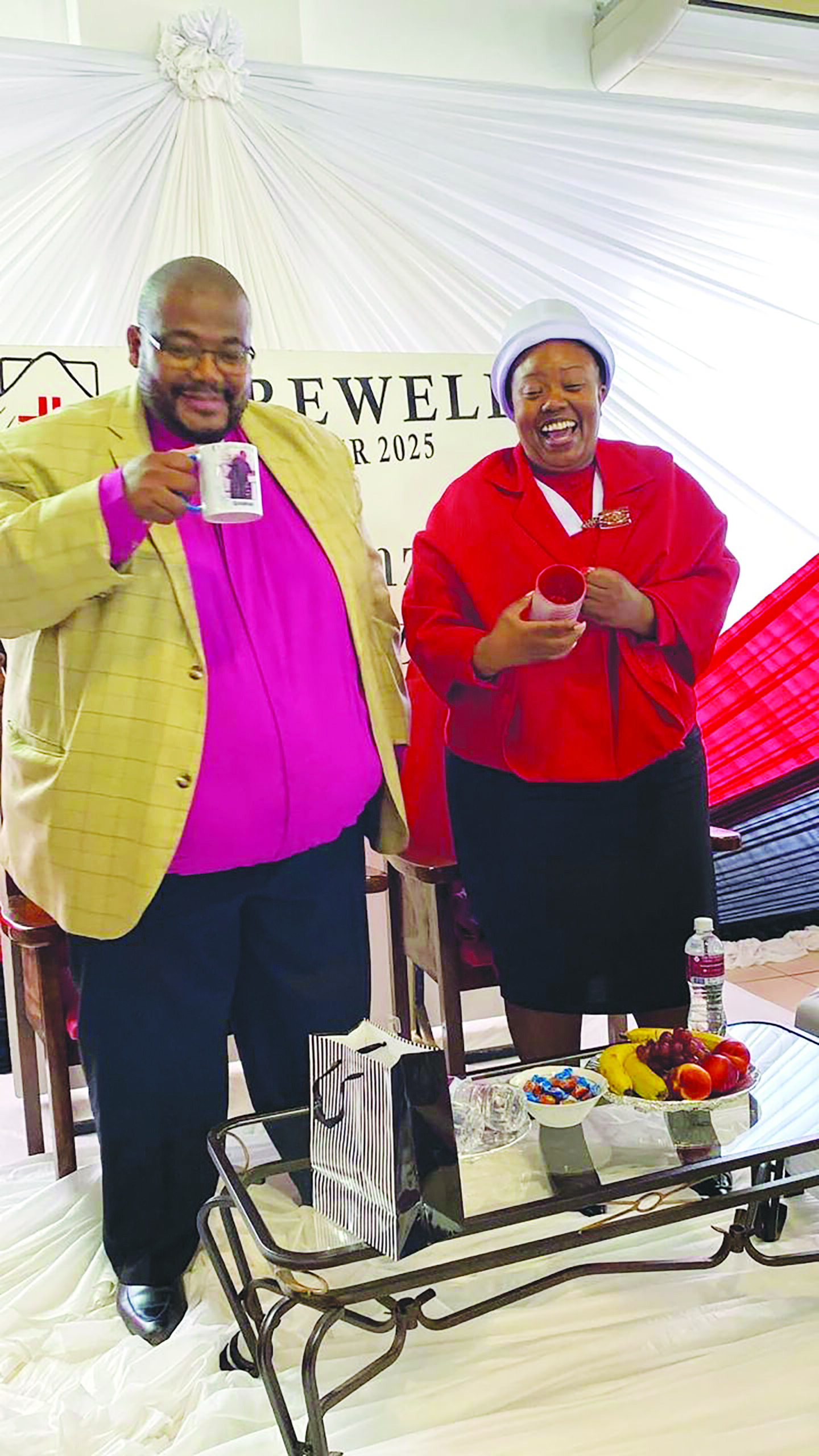 Baphiwe izipho abase Wisile eNgcobo - Dizindaba